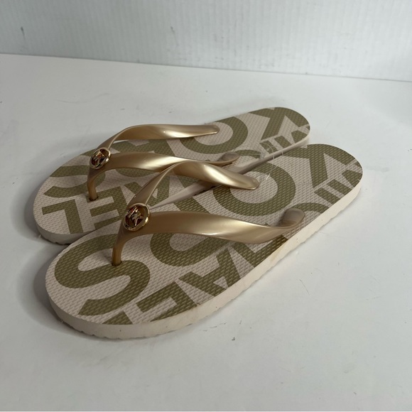 Michael Kors | Shoes | Michael Kors Flip Flop Mk Logo Jetset Sandals ...
